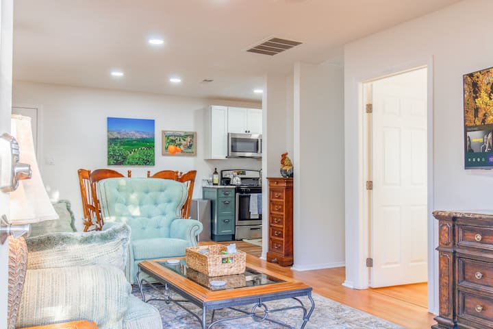 Pleasant Vibes At Picker's Bunkhouse With Ac - 卡馬裡奧