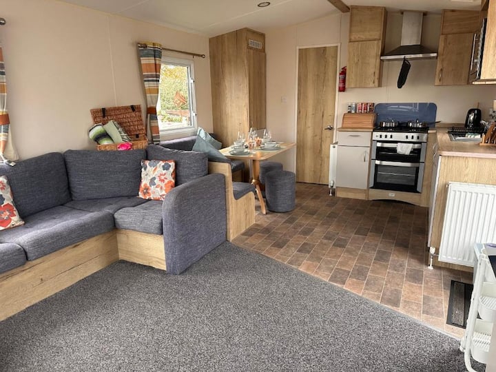 Cabin 100 - Isle of Wight