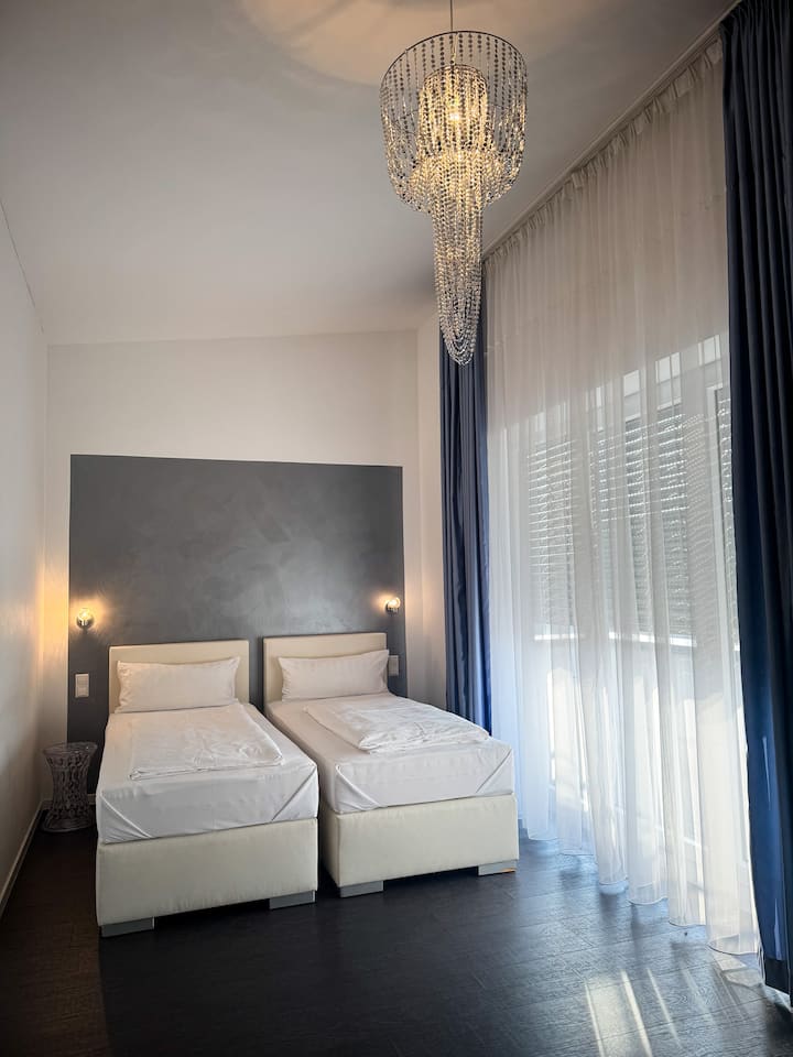 Helles Appartement Mit Schönem Balkon In Jockgrim - Kandel