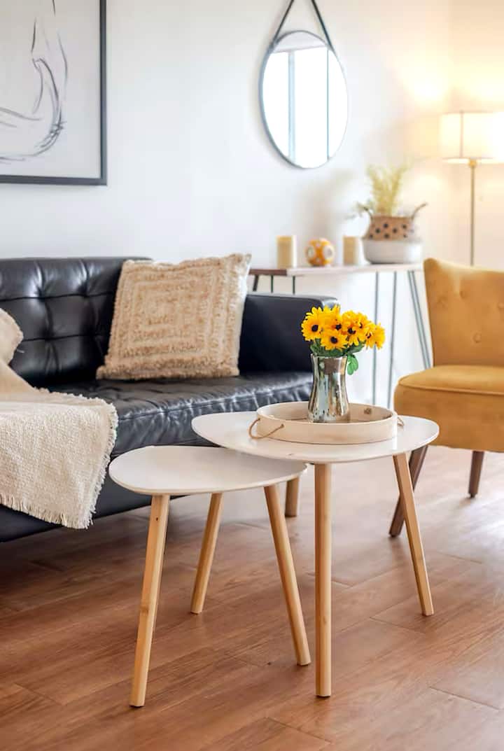 Downtown 1br | City Views | Walk Everywhere - Montréal, QC