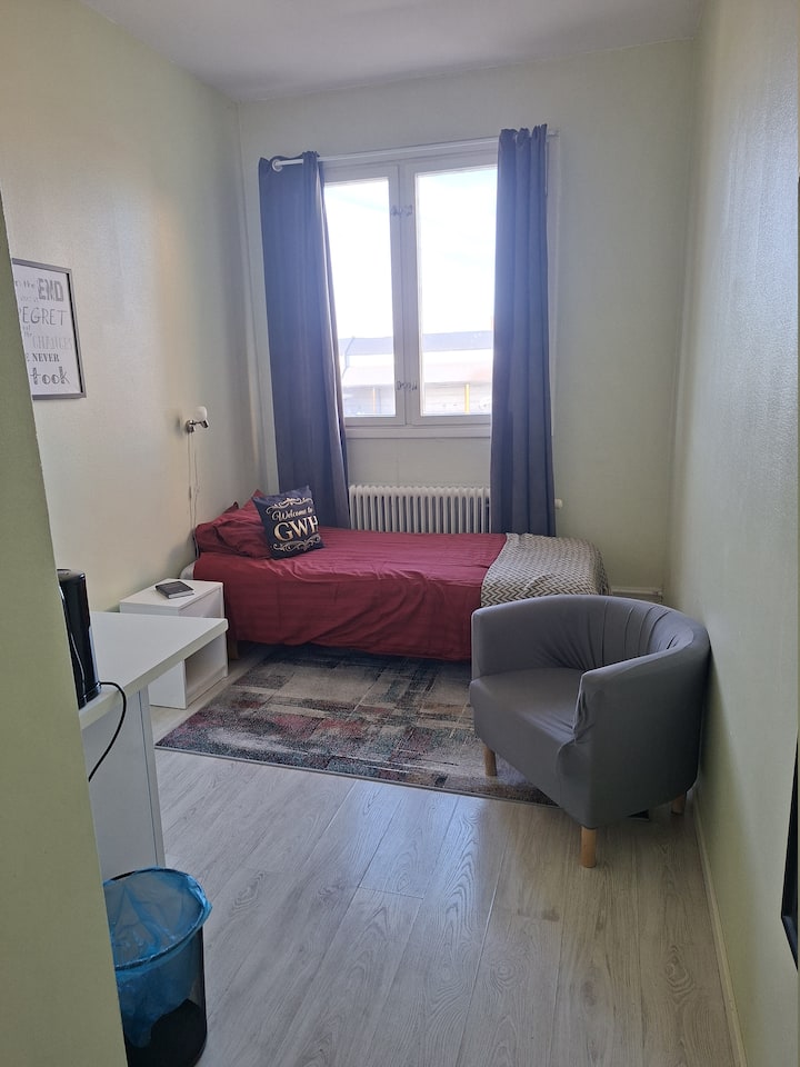 Mysigt Rum På Golden Work Hostell. - Eskilstuna