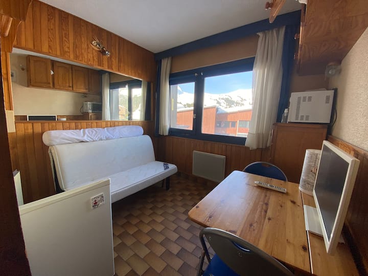 Studio Typique Au Pied Des Pistes, Vue Montagne - Taninges