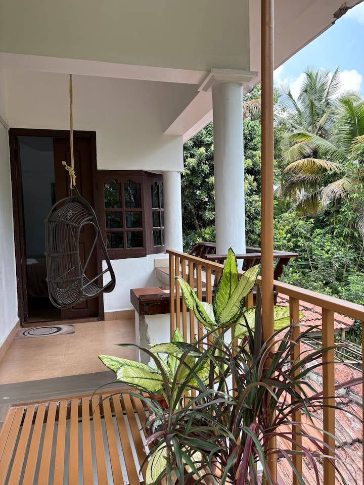 3bhk Home, A Nest In Dream For 3 Families. - Wayanad