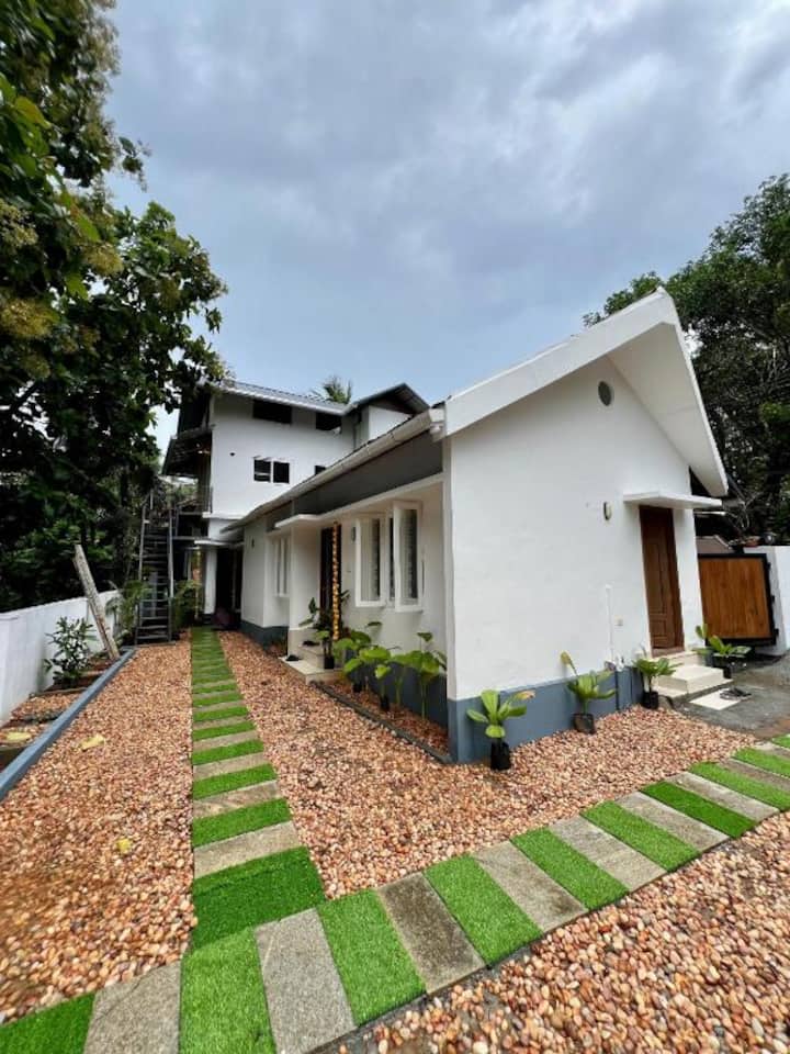 3 Bedroom House In Calm Location In Kottayam - Kottayam