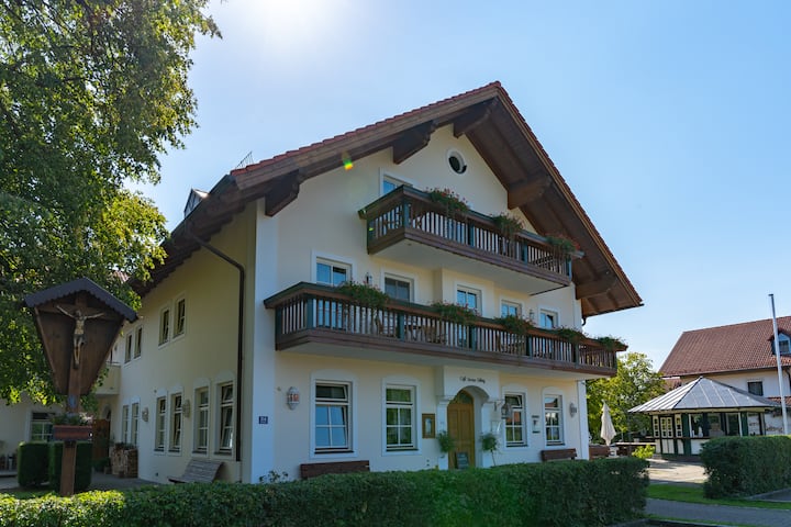 Hotel & Café Servus Gelting Oberbayern - Wolfratshausen