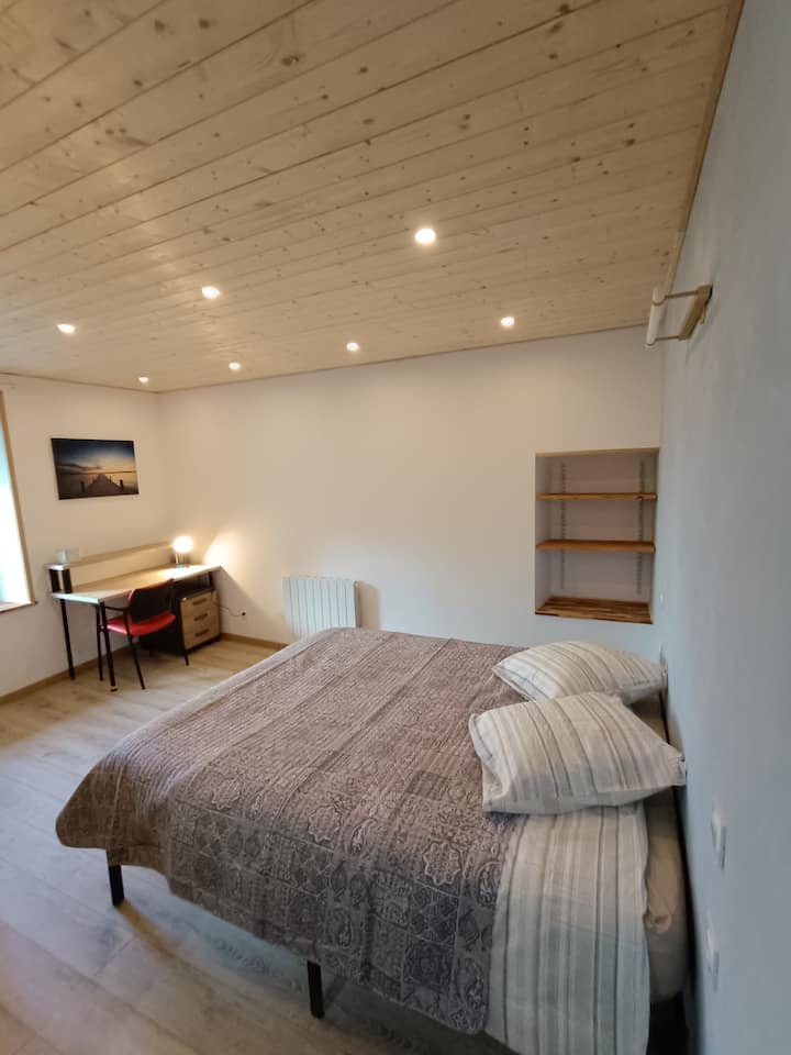 T2 Duplex Proche Genève. - Archamps