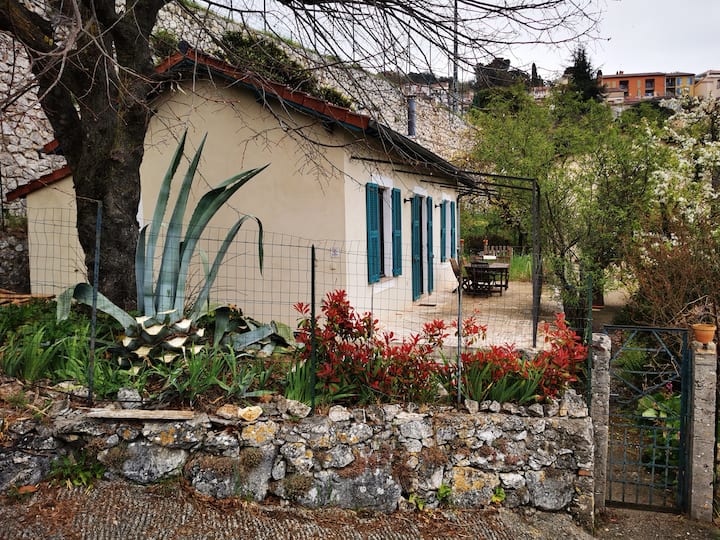 Petite Maison Typique De La Côte D'azur - Monaco