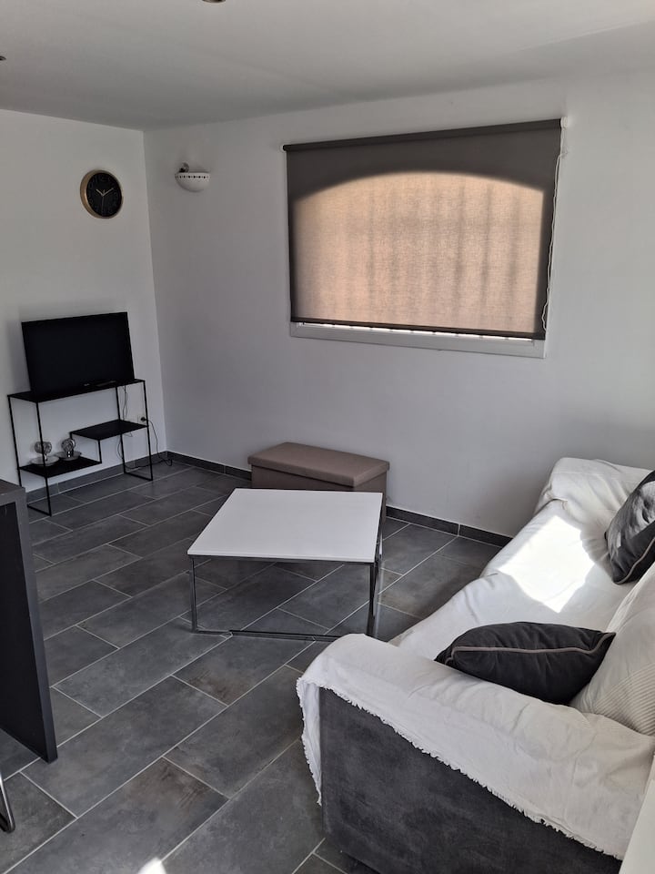 Maison Indépendante 30 M² Avec Terrasse Marignane - Vitrolles