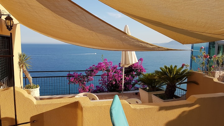 Singola + Terrazzo - Finale Ligure