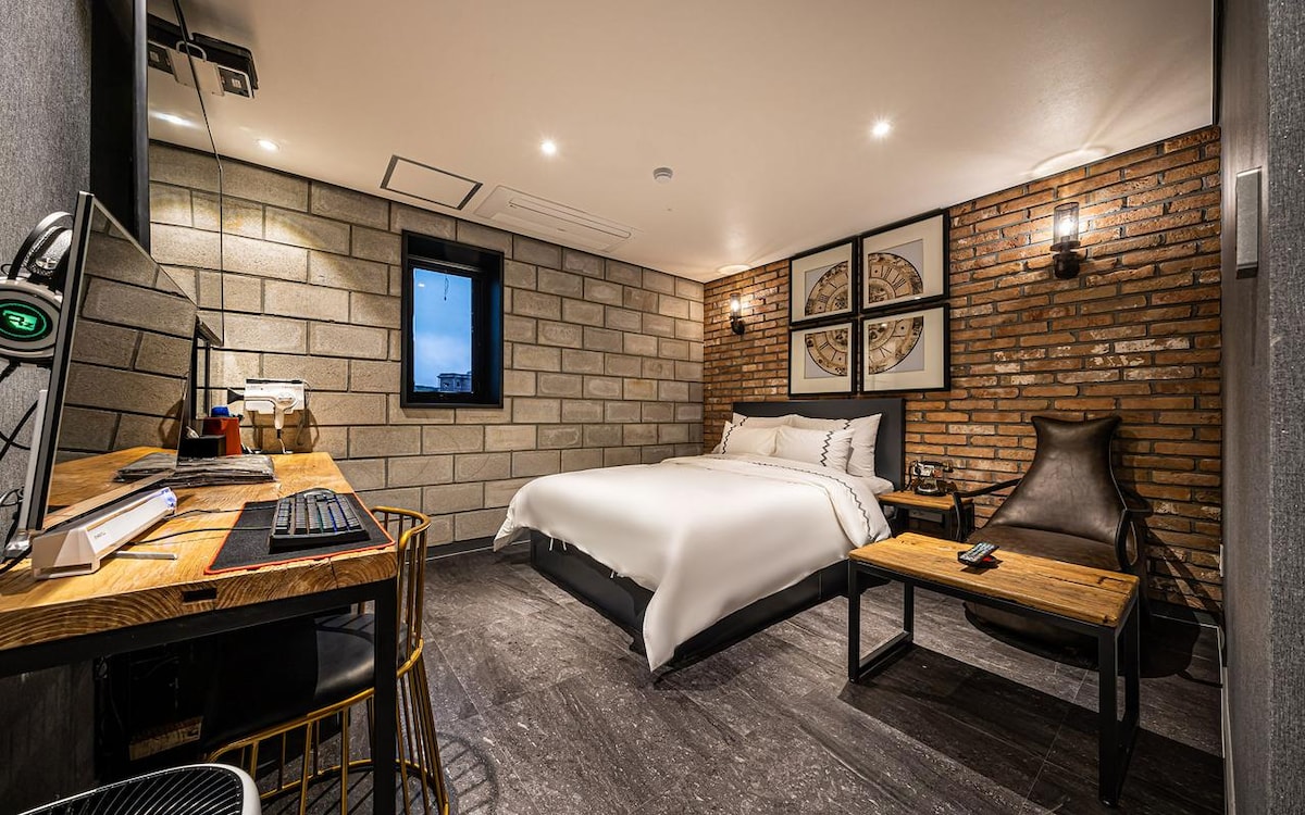 Airbnb: Holiday Rentals, Cabins, Beach Houses, Unique Homes & Experiences