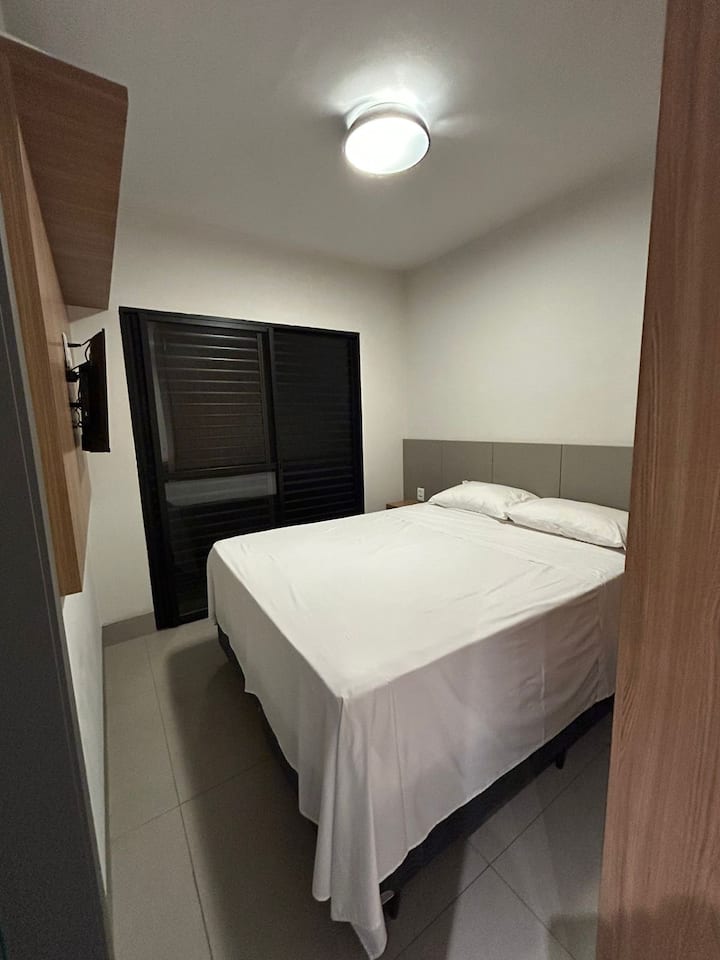 Estúdio Mobiliado Próximo A Ufu Santa Mônica. - Uberlândia