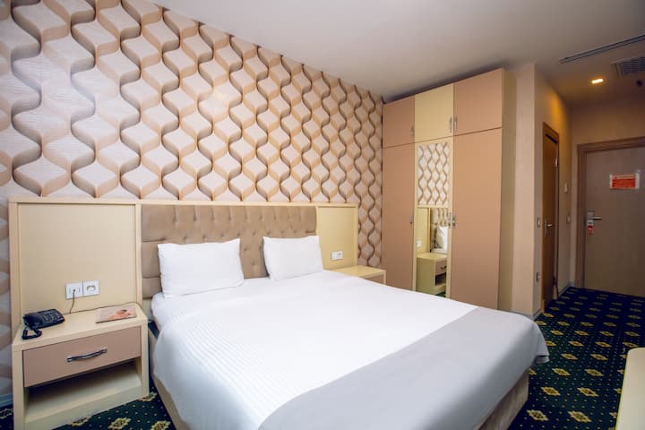 Three-bedroom Family Suite - バクー
