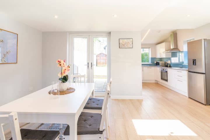 Stylish 2bd Home | Parking & Garden | Near Oxford - Oxford