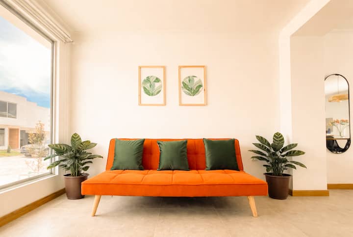 Casa Segura | A 9 Min Del Aeropuerto De Uio. - Napo