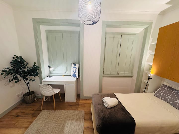 Hostel's Shared Double Room - Quarto Laranjeira - Lisbonne