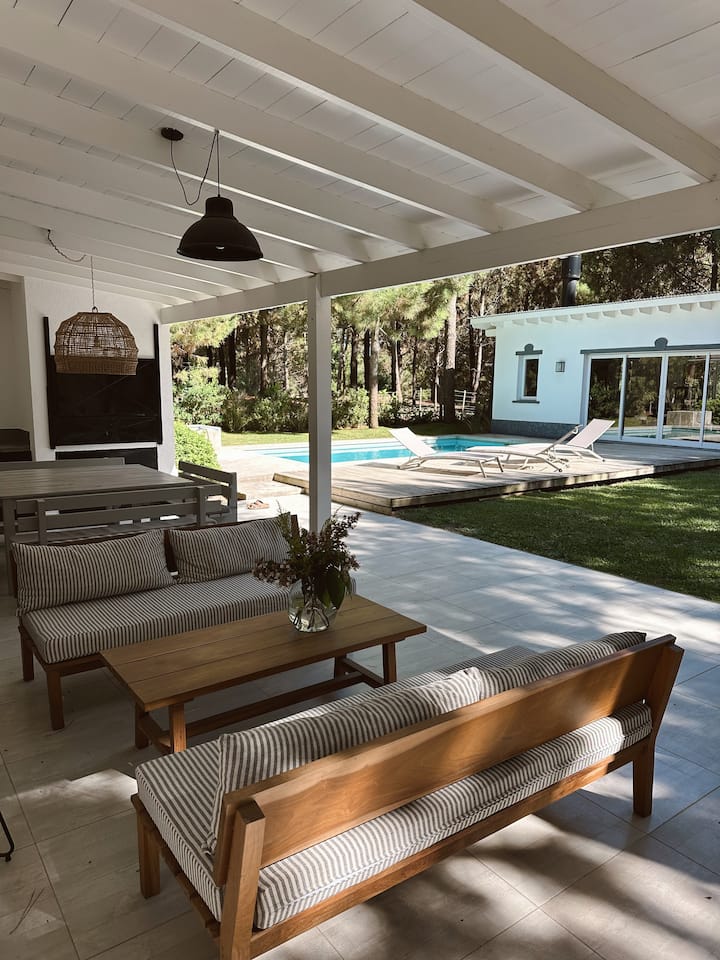 Casa En Costa Esmeralda Con Vista Al Golf - Pinamar