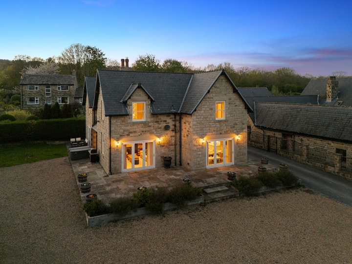 Harrogate Manor - Sleeps 19 - Hottub/train Access - Harrogate
