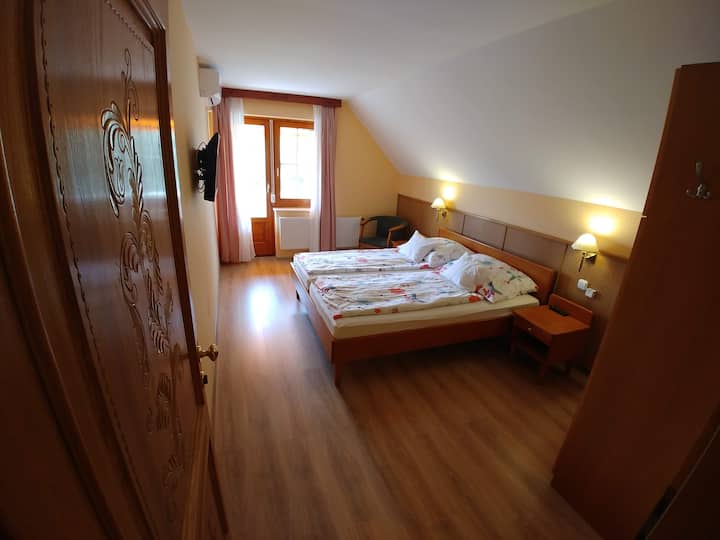 Zöld Sziget Apartmanház Gyenesdiás - Hévíz