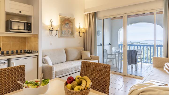 Pierre&vacances-apt 4 P-1ch-terrasse-vue Mer-clim - Grimaud