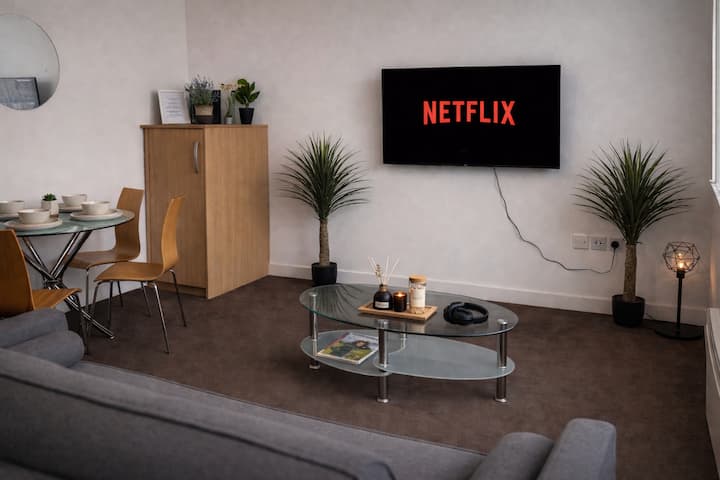 Modern 1-bed Apartment By Old Trafford Stadium - Manchester