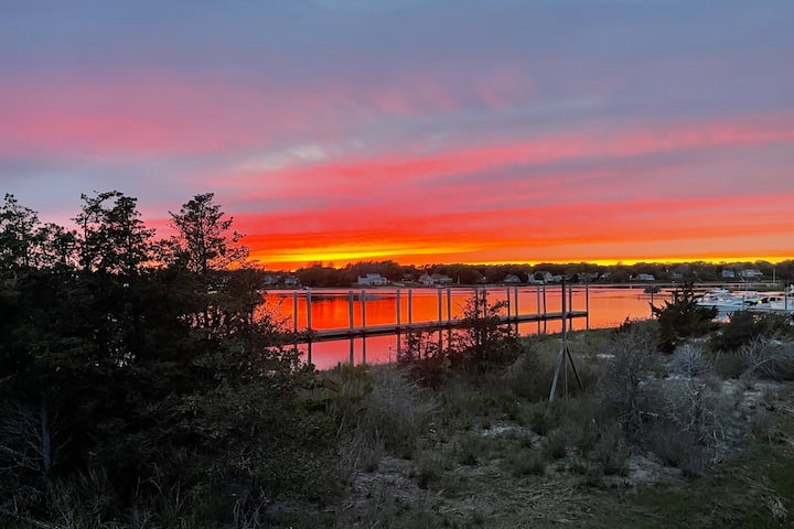 Waterfront Escape With Stunning Views On Bass Rive - Dennis, MA