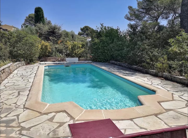 Studio Plein De Charme Avec Piscine Privée - Le Muy