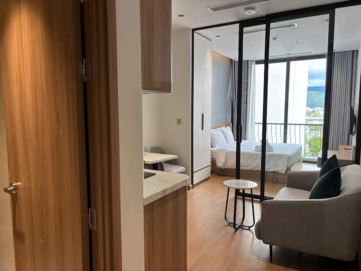Anora/ Balcony 1bd With Mountain View - Parking - Da Nang