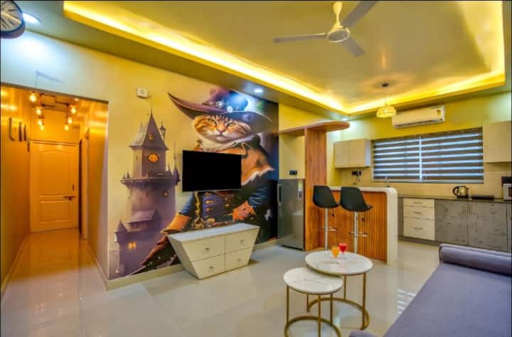 Lavish 2bhk Apartment | Common Pool & Sit-out - Goa