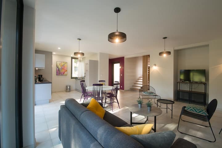 Pause Lumineuse • Terrasse • Pkg • Cœur Historique - Francia