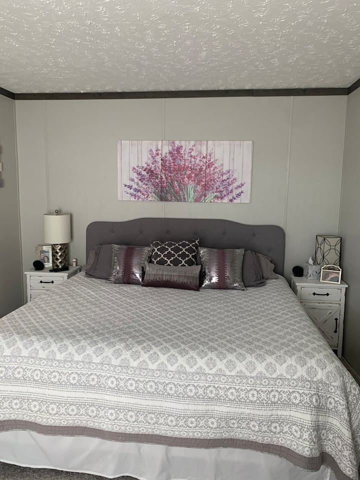 The Mayberry Hideaway - Mount Airy, NC
