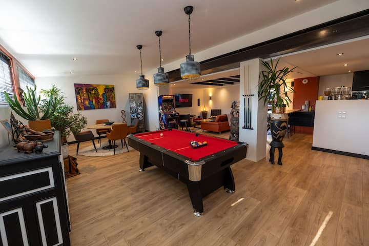 10mn Du Puy Du Fou : Cinéma Privé, Spa, Billard. - ibis Les Herbiers