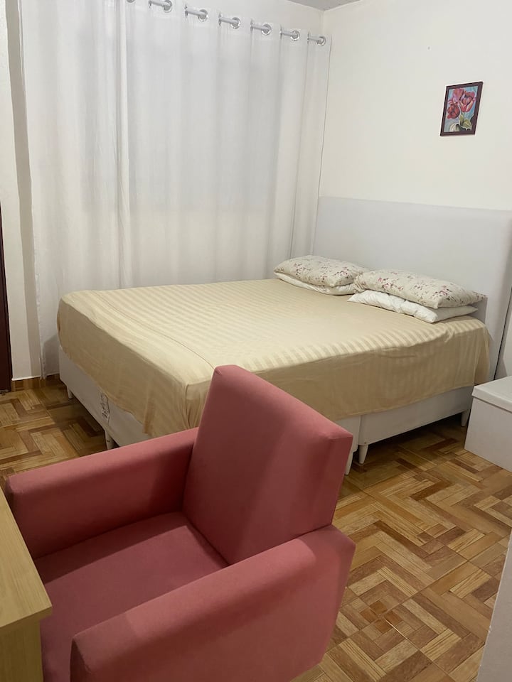 Alugo Casa Com Garagem 1 Dormitórios E Banheiro. - Avaré