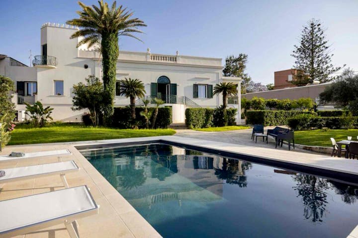 Villa Donna Luigia | Garden & Private Pool - Marsala
