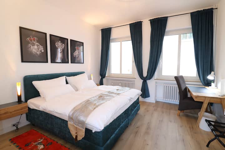 Room4you Studio8 | King Size | City Center | 1–4 - Paderborn