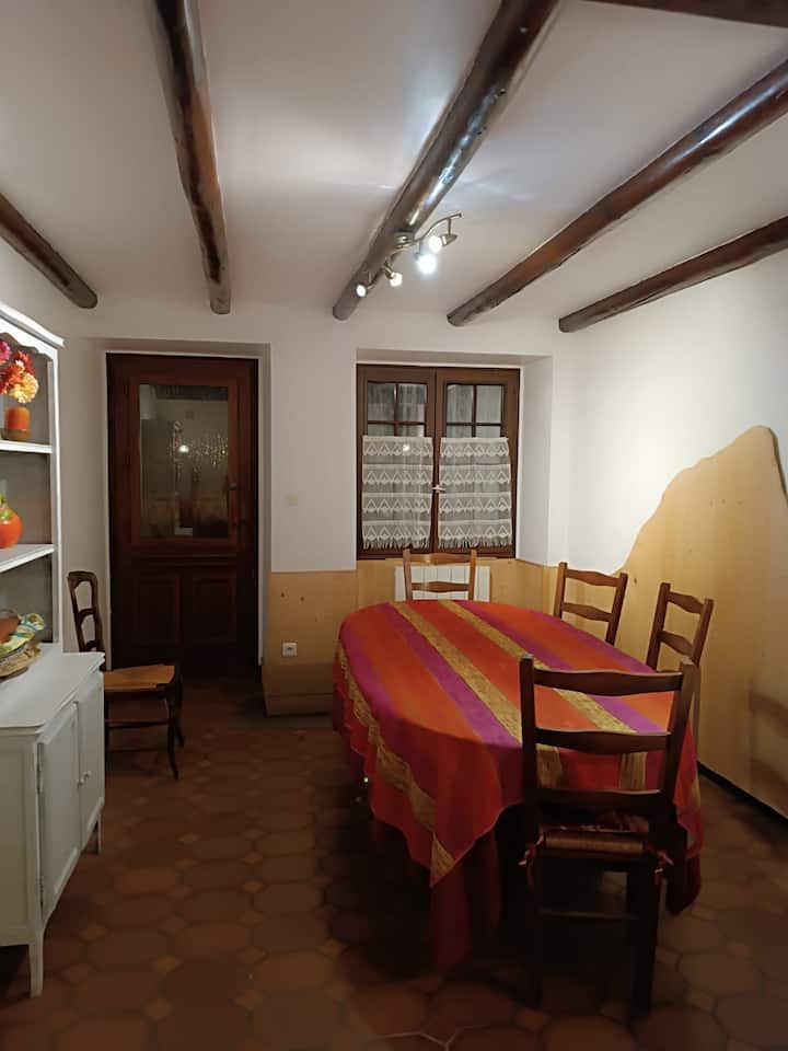 Maison 8-9 Personnes Orlu - Orlu