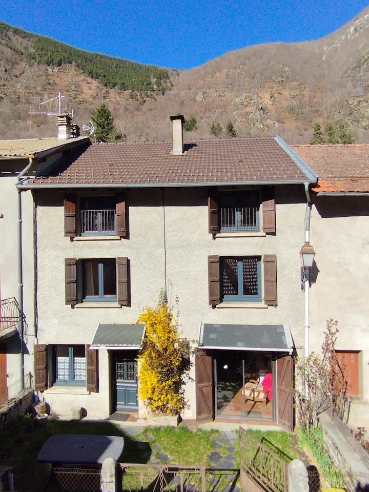 Maison 8-9 Personnes Orlu - Orlu