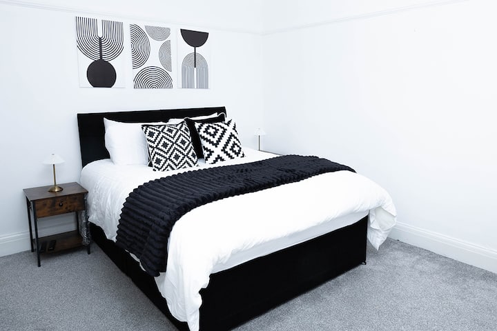 Elegant And Comfortable Three-bedroom Flat - Knutsford