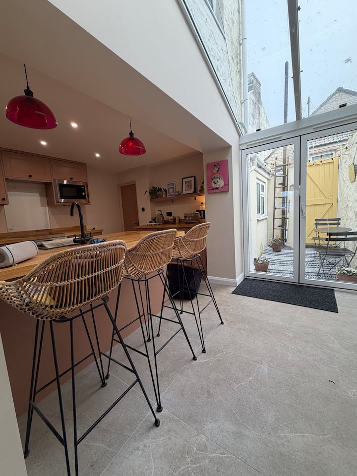 Sea View Luxury 4br | 5-min Walk To Cove - Dorset