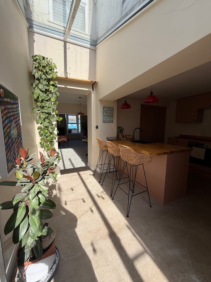 Seaveiw 4 Br Home, 5 Mins Walk From Cove - Weston