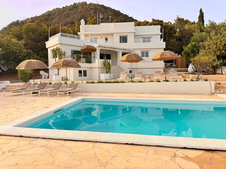 Villa Belanza, A Wonderful Six Bedroom House. - Ibiza