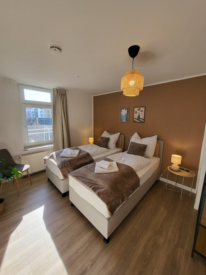 Zentrale & Ruhige 3-raum Wohnung Mit Balkon - Chemnitz