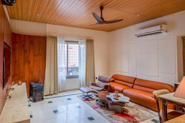 4bhk – Entire Floor | Mi Road Luxury Combo Stay - Jaipur