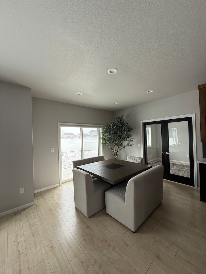 Modern South Fargo Home - Fargo, ND