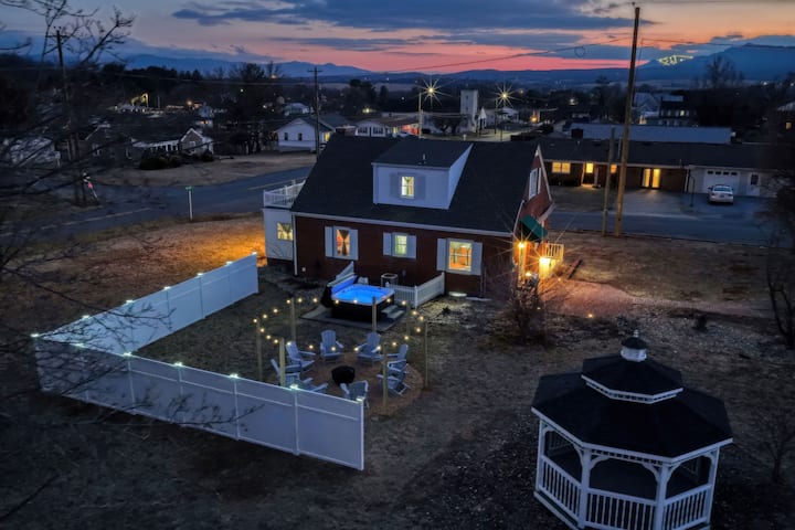 Movie Room*hot Tub*fire Pit - Shenandoah, VA