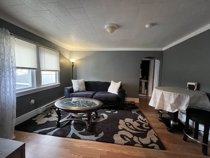 Convenient Location And Pet Friendly Stays! - Scottdale, PA