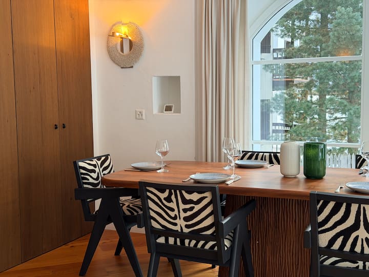 Entire Apartment In The Heart Of St Moritz - Celerina/Schlarigna