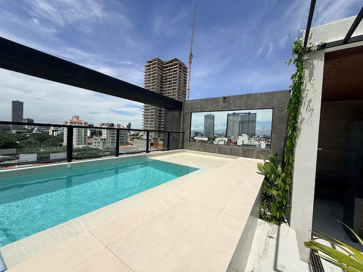 Diseño Y Confort En La Mejor Zona, Equipetrol - Bolivia