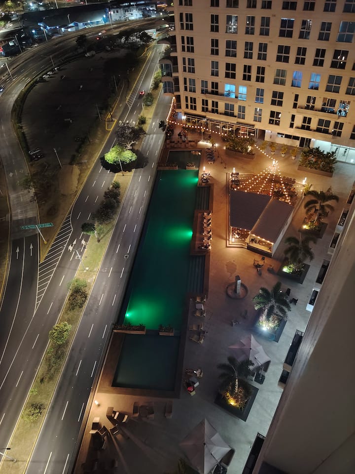 Poin Luxury Familiar Apartment Sands - 파나마