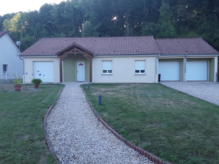 Maison 6/8 Pers. Pour Entreprises Et Particuliers - Chaumont