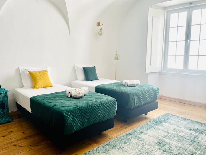 Cosmogama - Quarto 2 - Evora